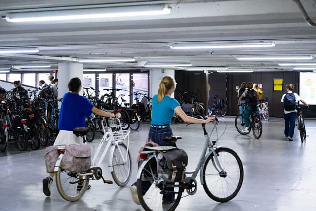 Fietsenparking Centrum - Zand | Interparking